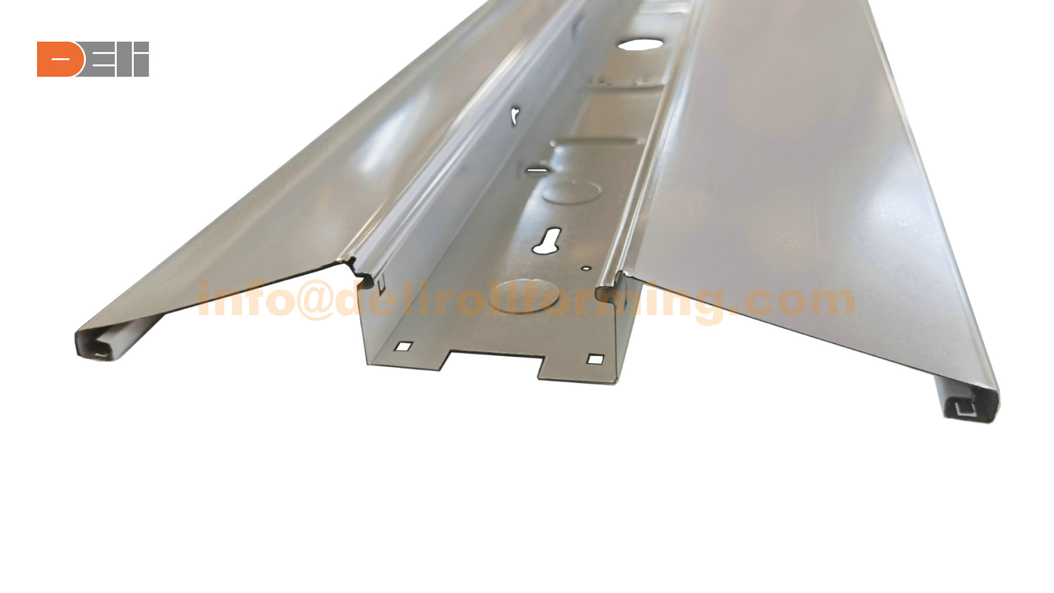 Roll Forming Machine Video - Ceiling & Wall - Deli Machinery