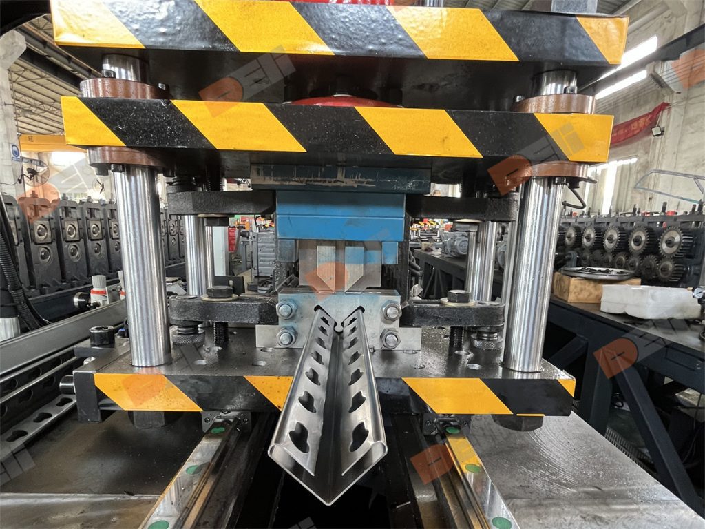 Shelf Rack Upright Roll Forming Machine - Deli Machinery